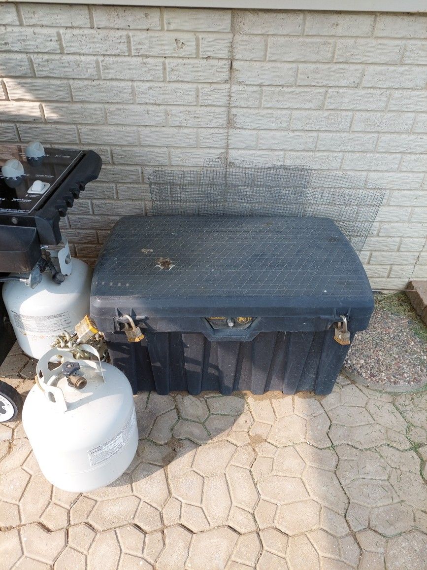 THREE (3) FULL PROPANE GAS TANKS AVAILABLE for Sale in Davenport, IA ...