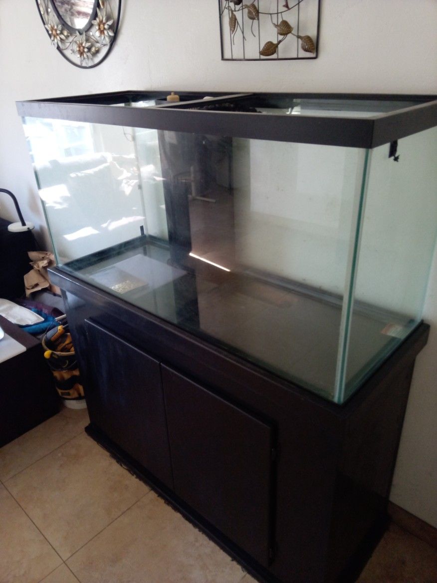 70 Gallon Glass Predrilled Fish Tank for Sale in San Diego, CA - OfferUp