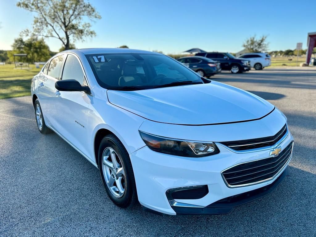 2017 Chevrolet Malibu for Sale in Converse, TX - OfferUp