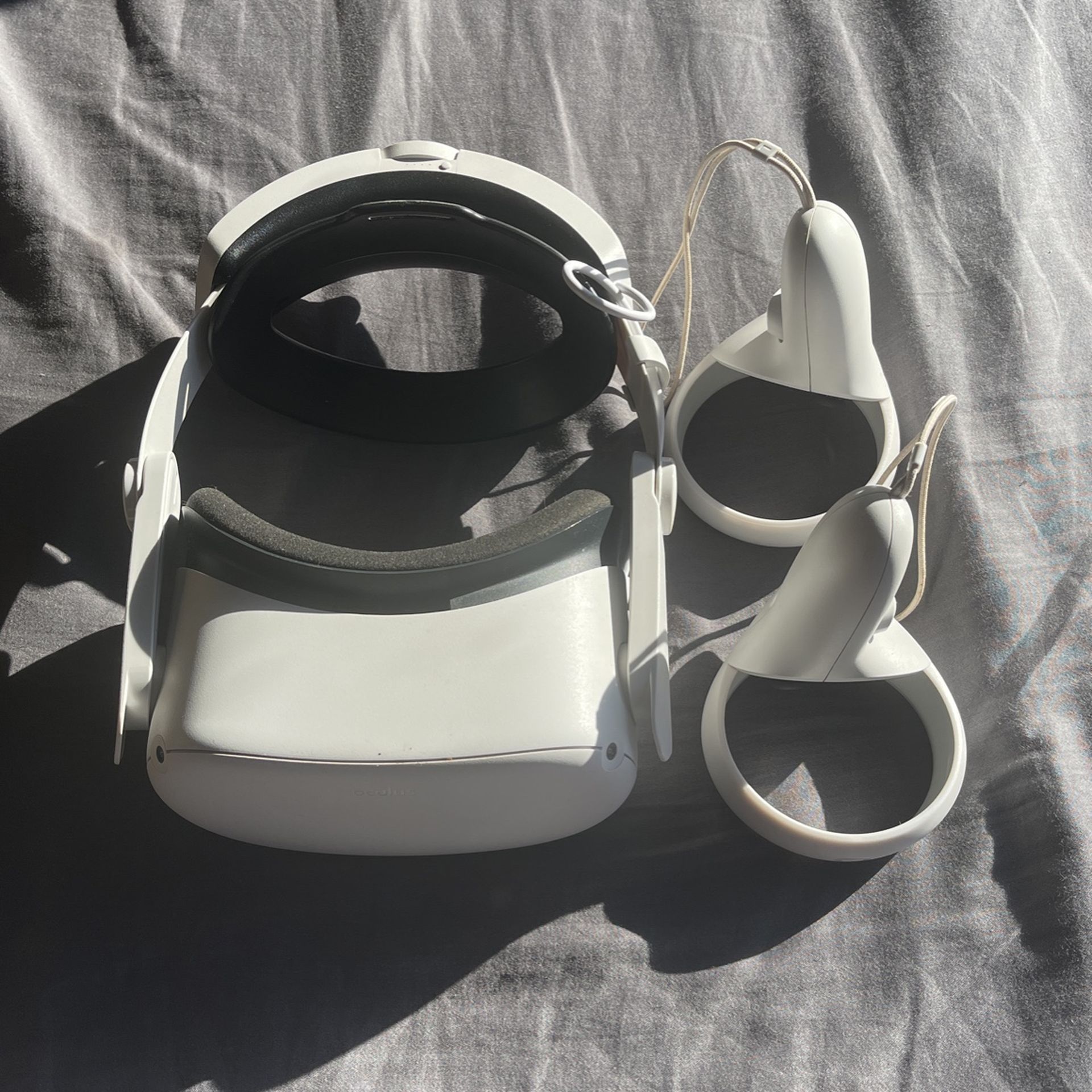 Meta Quest 2 VR Headset USED for Sale in Jonesboro, GA - OfferUp