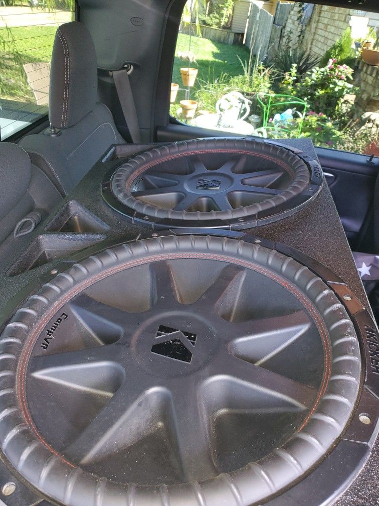 New KICKER CVR Dual 15 Inch Competition for Sale in Houston, TX - OfferUp
