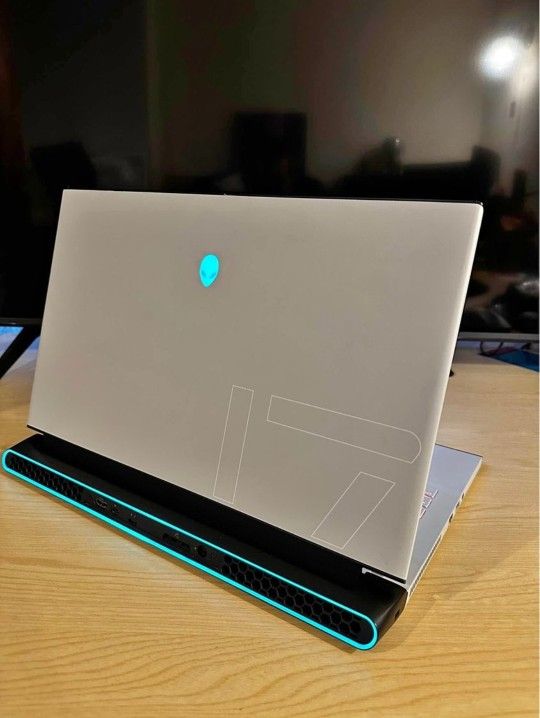 Alienware M17 R4 Gaming Laptop for Sale in Belle Chasse, LA - OfferUp