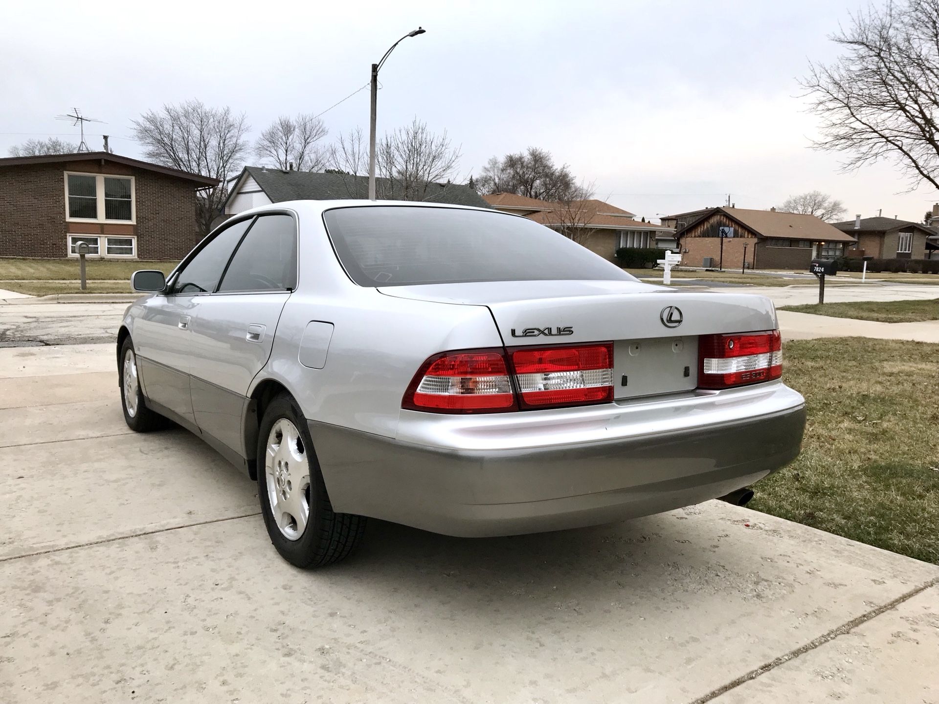 2000 Lexus Es300 Platinum Edition