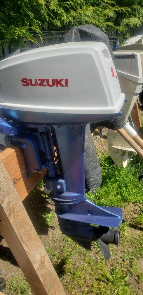 16 HP SUZUKI 2 stroke Outboard for Sale in Ferndale, WA - OfferUp