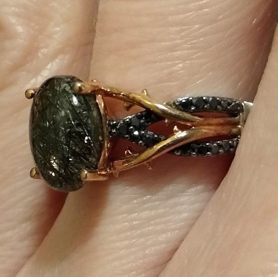 Beautiful New In Box 10k Rose Gold Disney Enchanted Ring ! for Sale in ...