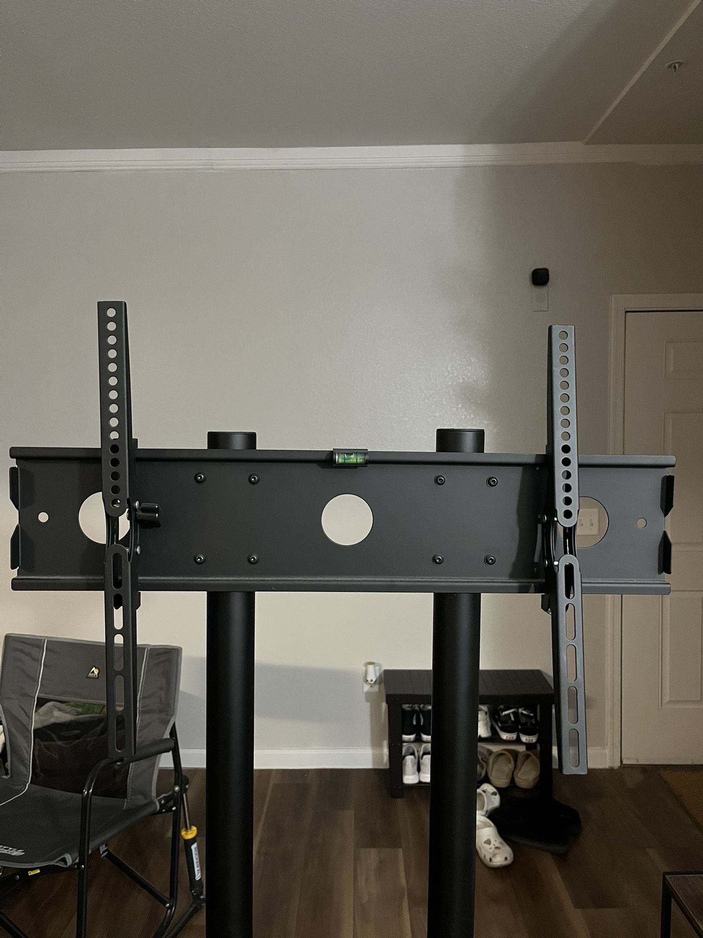 Vivo Portable Tv Mount for Sale in Glendale, AZ - OfferUp