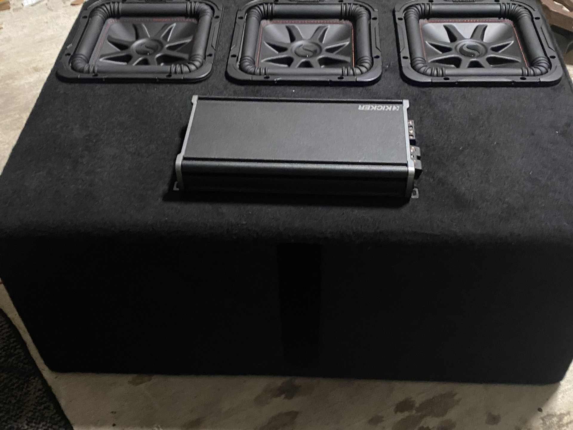 3 Kicker Solo 10in Sub Ported Box With Amplifier for Sale in San ...