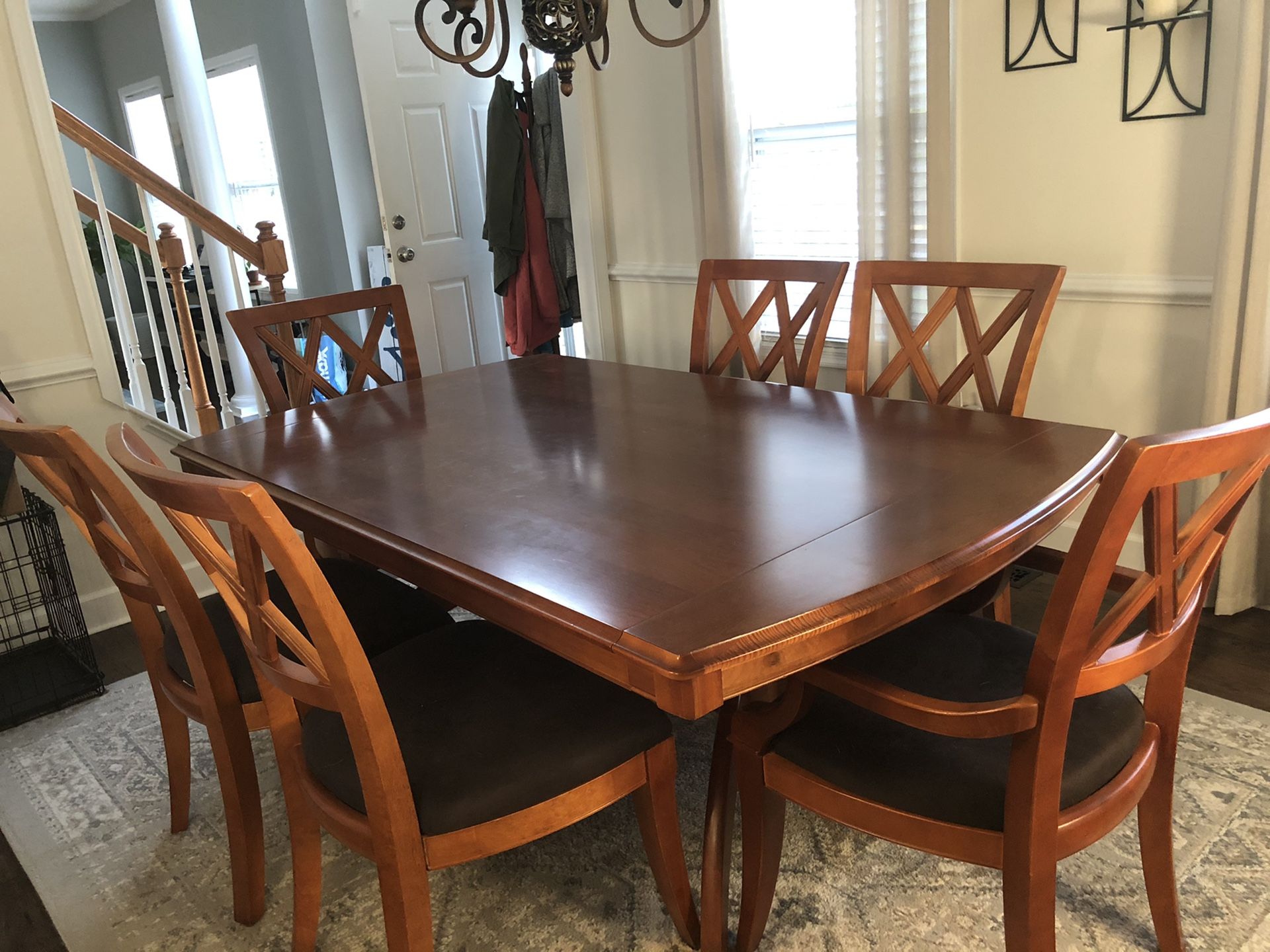 Bassett Dining Table and 6 chairs- NEED GONE ASAP! for Sale in Virginia ...