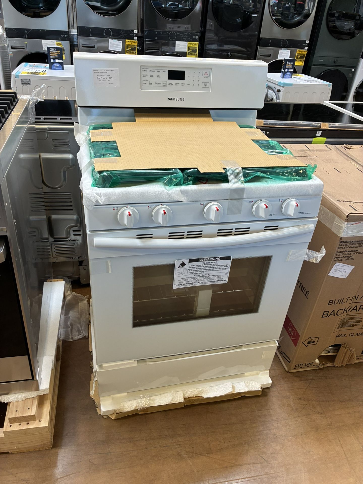 30 inch wide white color Gas stove 5 burner for Sale in Irwindale, CA ...