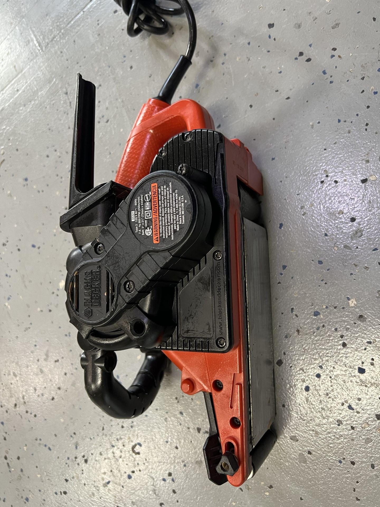 BLACK AND DECKER BELT SANDER MODEL,DS321. for Sale in Orlando, FL - OfferUp