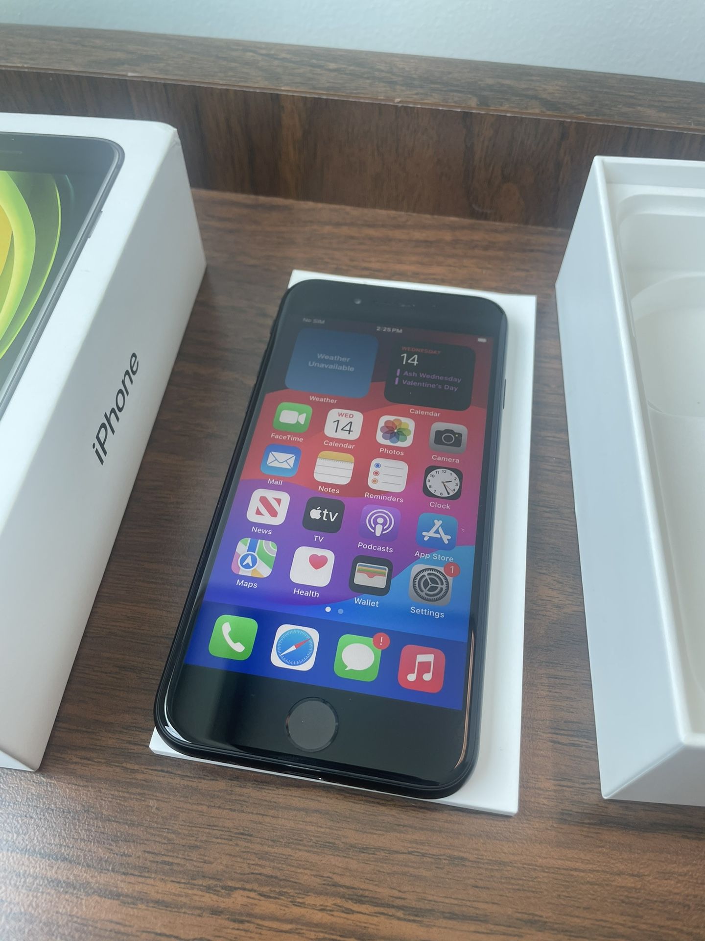 iPhone SE (2nd Generation) 64GB Unlocked for Sale in Miramar, FL - OfferUp