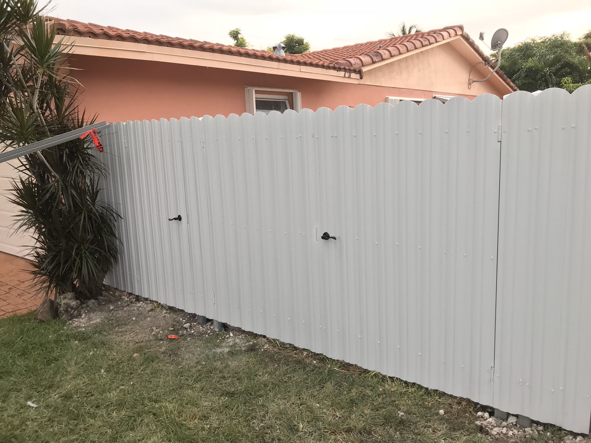 Metal fence dura fence for Sale in Miami, FL - OfferUp