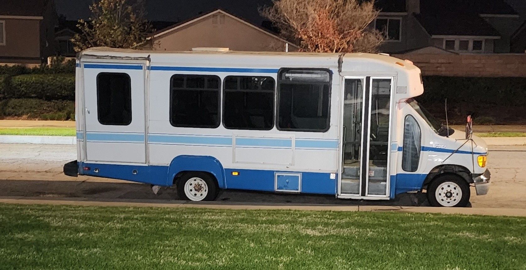 2004 Ford E450 for Sale in Riverside, CA - OfferUp