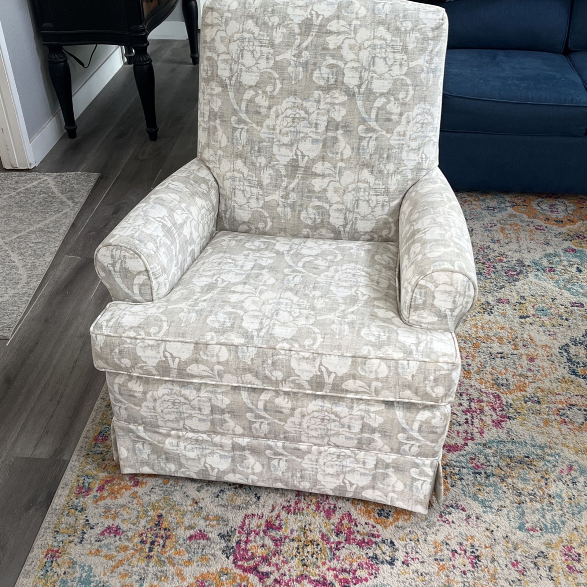 Bailey Roll Arm Skirted Swivel Glider for Sale in Mission Viejo, CA ...