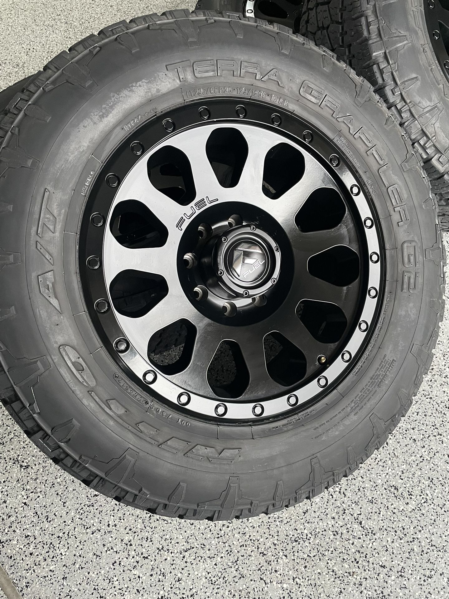 20x9 Fuel Vector D579 8x6.5 Wheels With 295/65/20 Nitto Terra Grappler ...