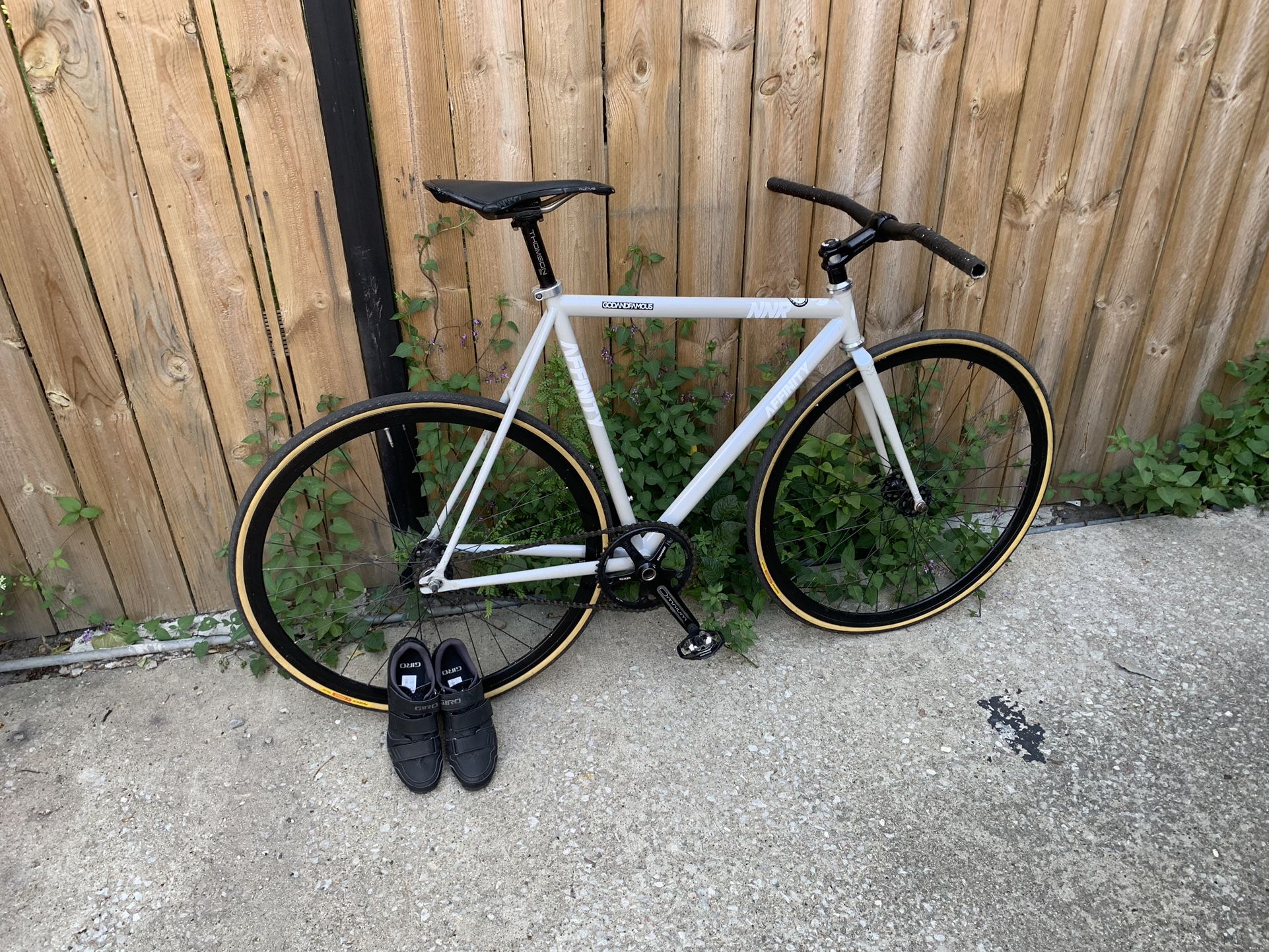 Affinity Low Pro Track Build for Sale in Chicago, IL - OfferUp