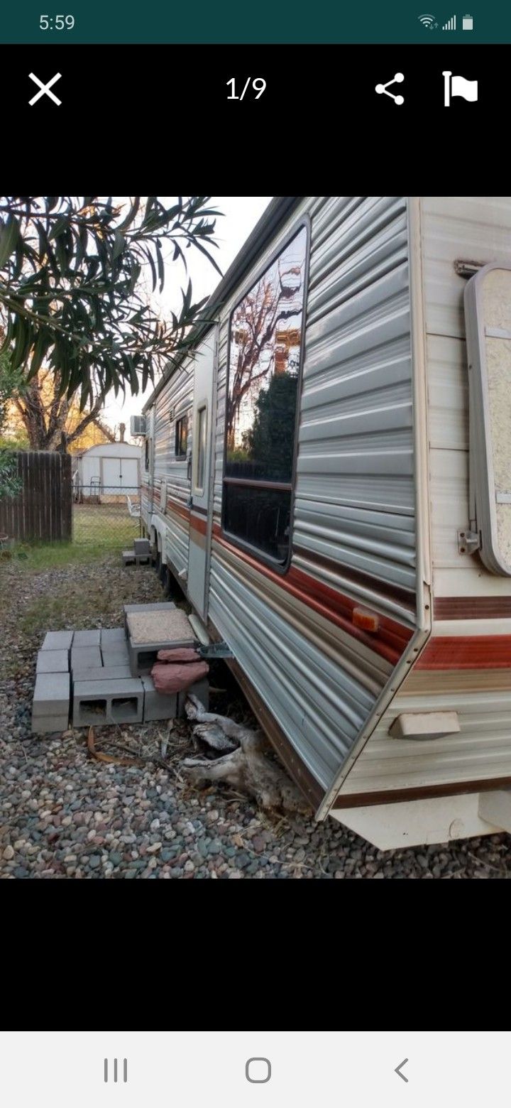 31 foot Skyline Aljo Aly for Sale in Phoenix, AZ - OfferUp