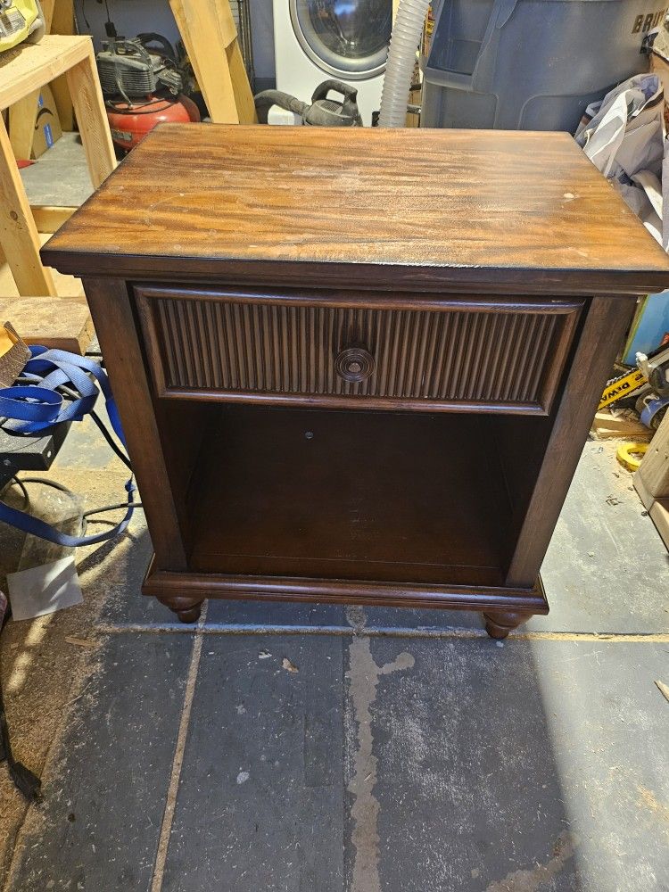 Single Night Stand for Sale in Las Vegas, NV - OfferUp