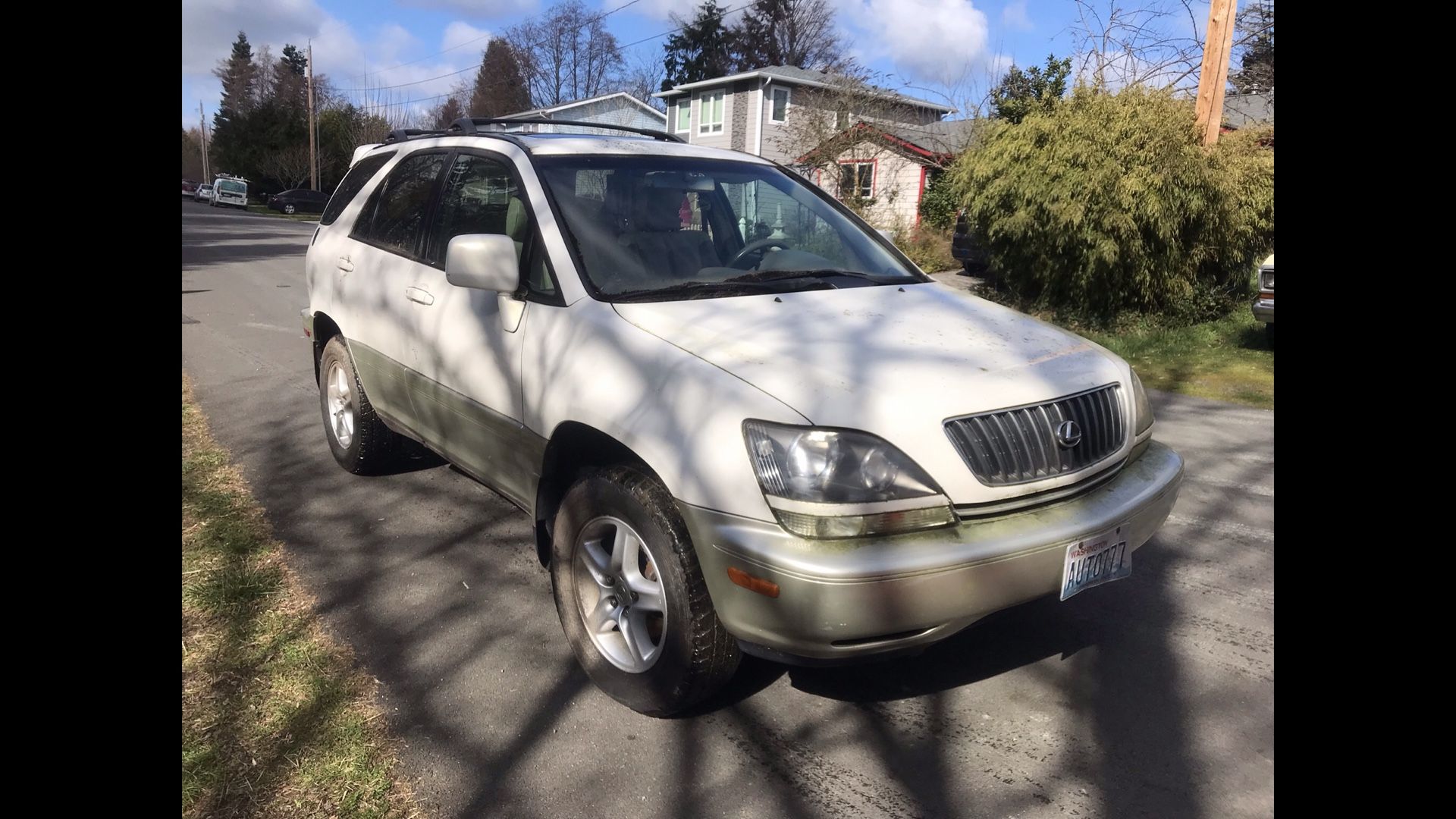 2000 Lexus Rx 300 for Sale in Coupeville, WA - OfferUp