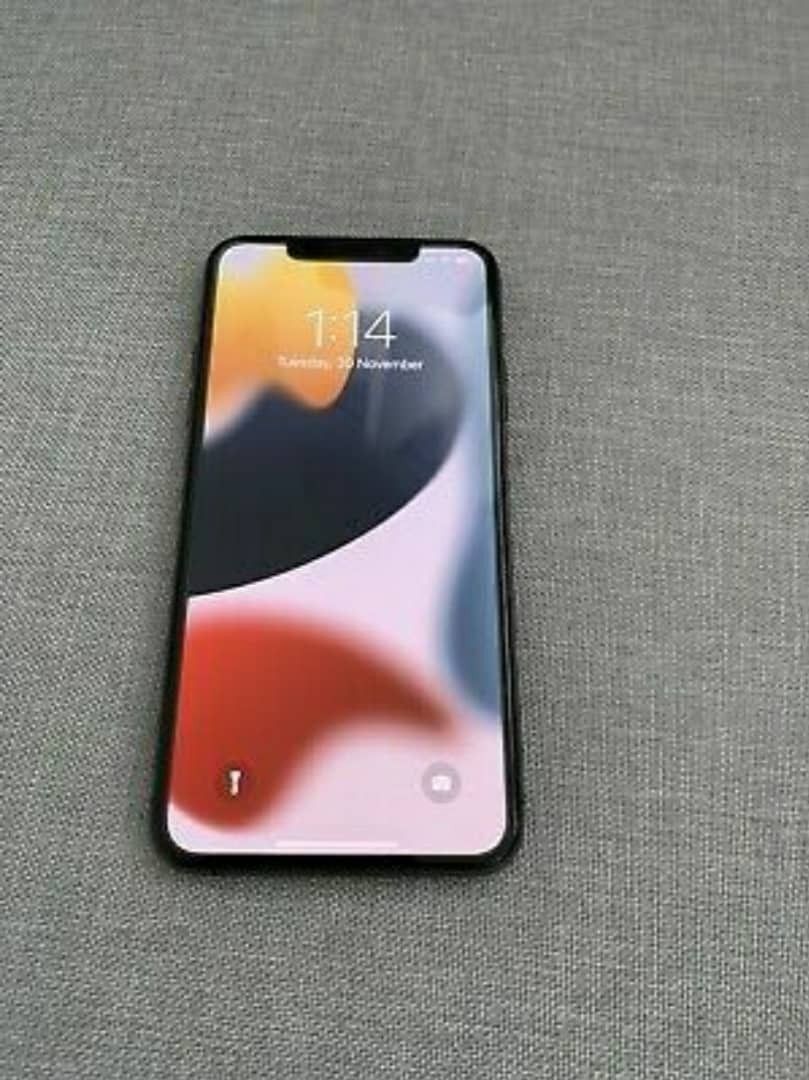 Happy People With Iphones