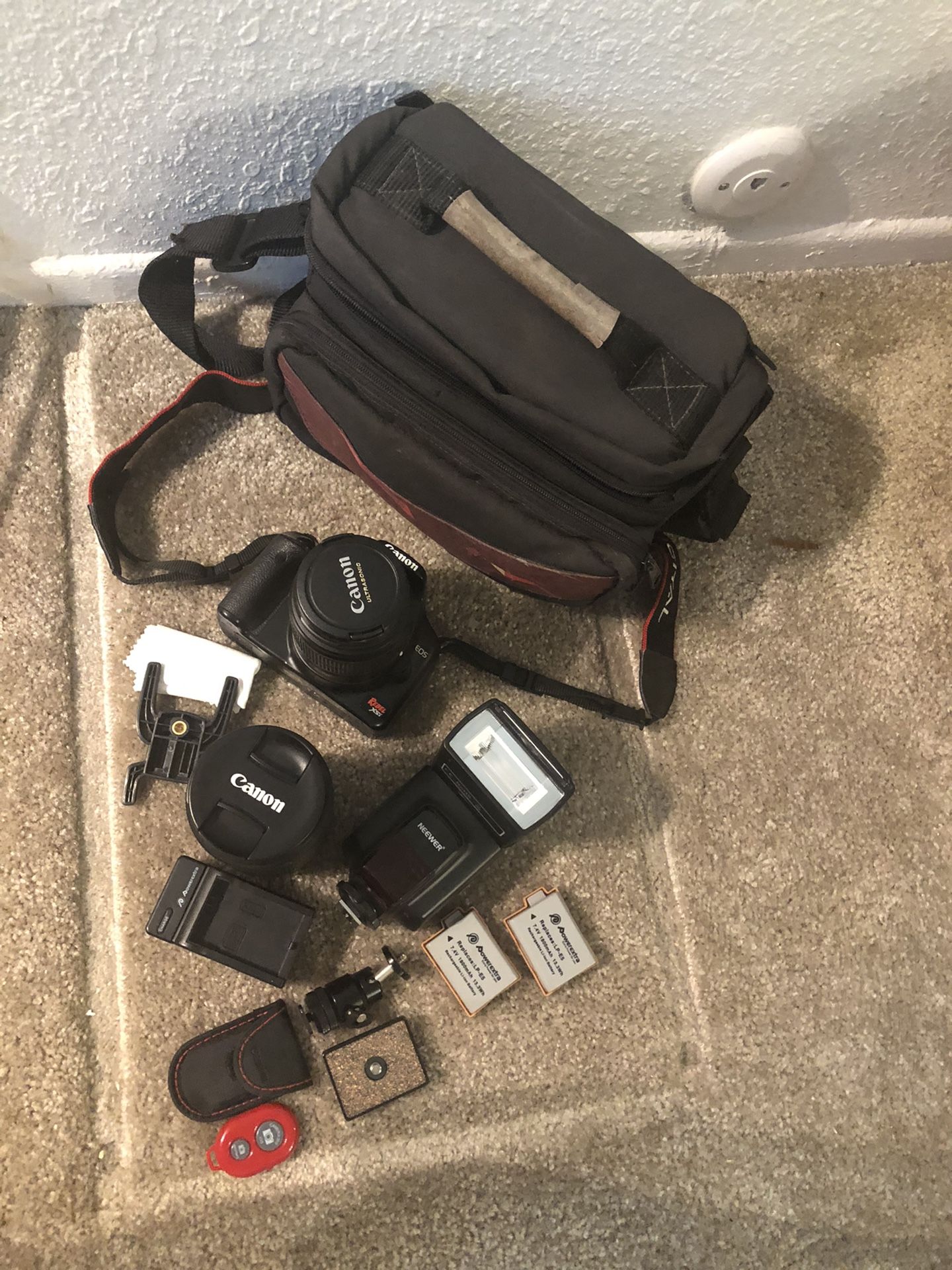 Canon Rebel XSI Camera With 18 - 55mm And 18 - 135mm Lens Starter Pack ...