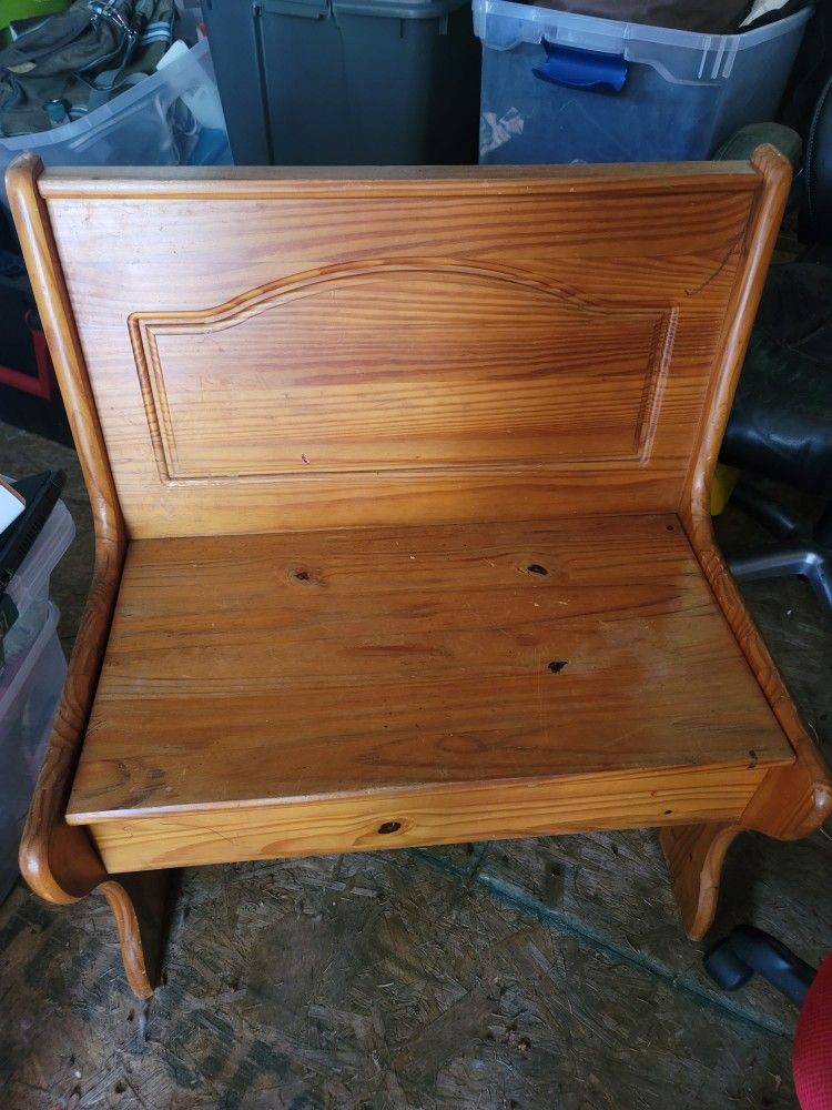 Wood Storage Bench for Sale in Covington, WA - OfferUp
