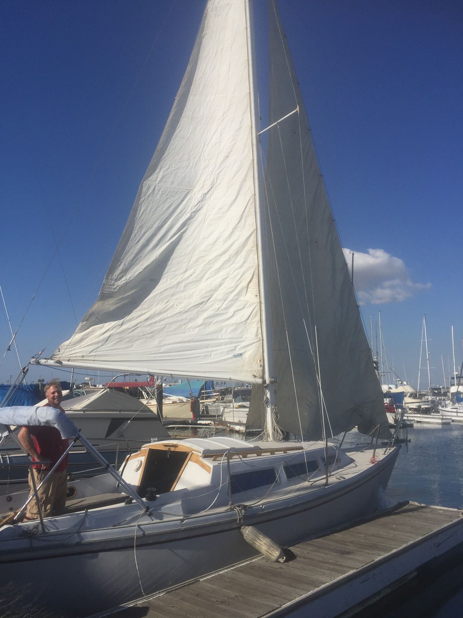 27 Foot Catalina Sailboat for Sale in Wilmington, CA - OfferUp