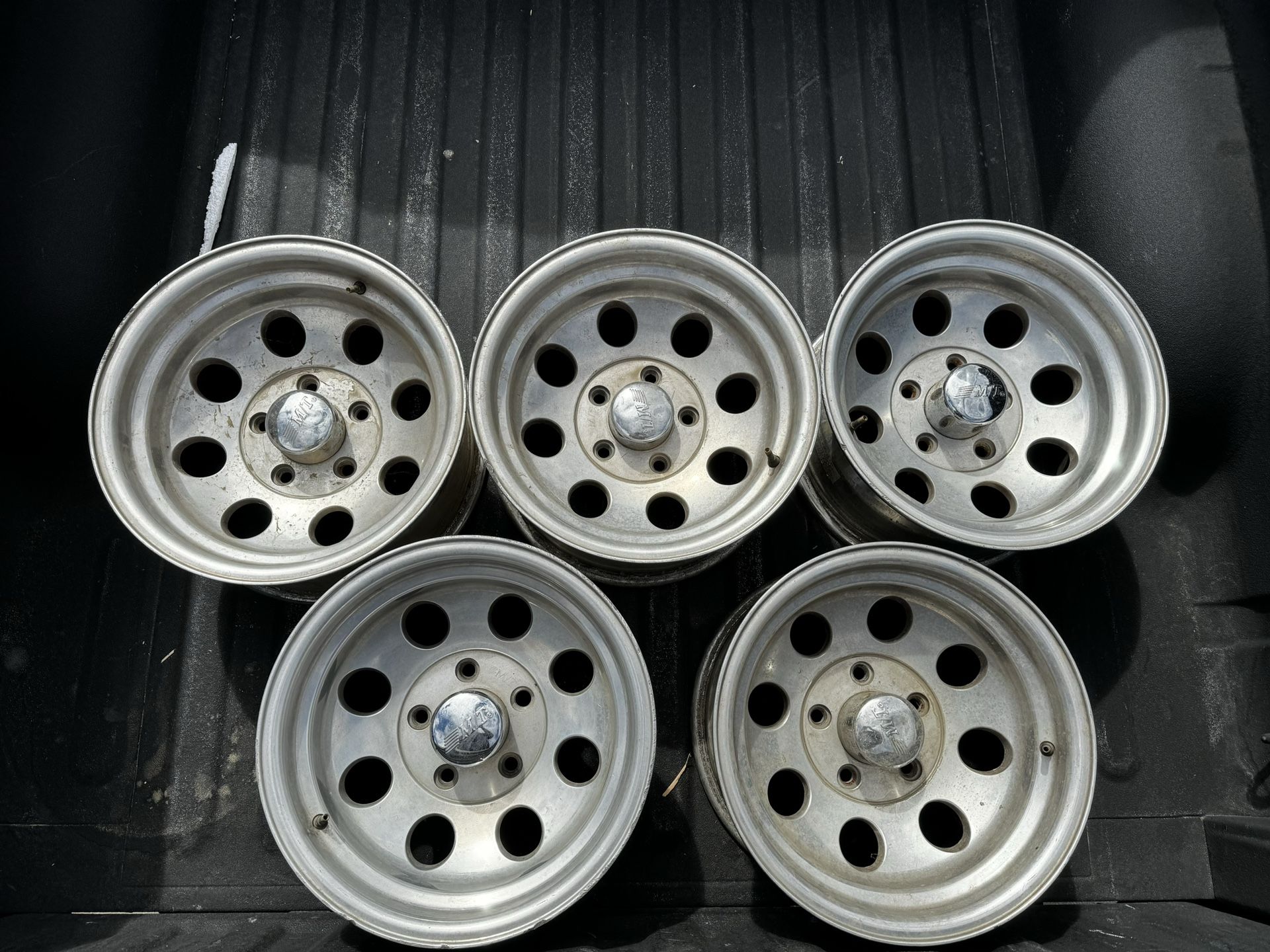Mickey Thompson 15” Wheels/Rims for Sale in Bakersfield, CA - OfferUp