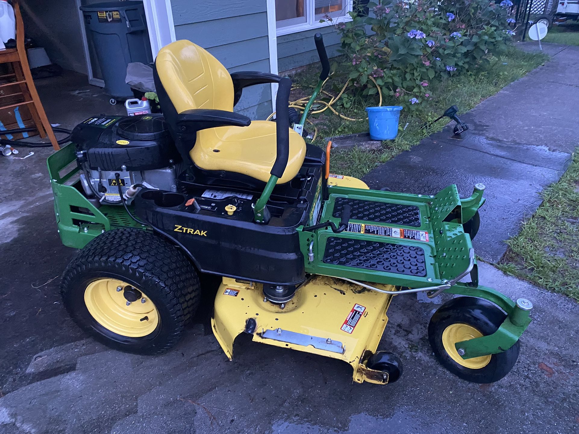 John Deere Z375R Zero Turn 54inch Deck for Sale in Conyers, GA - OfferUp