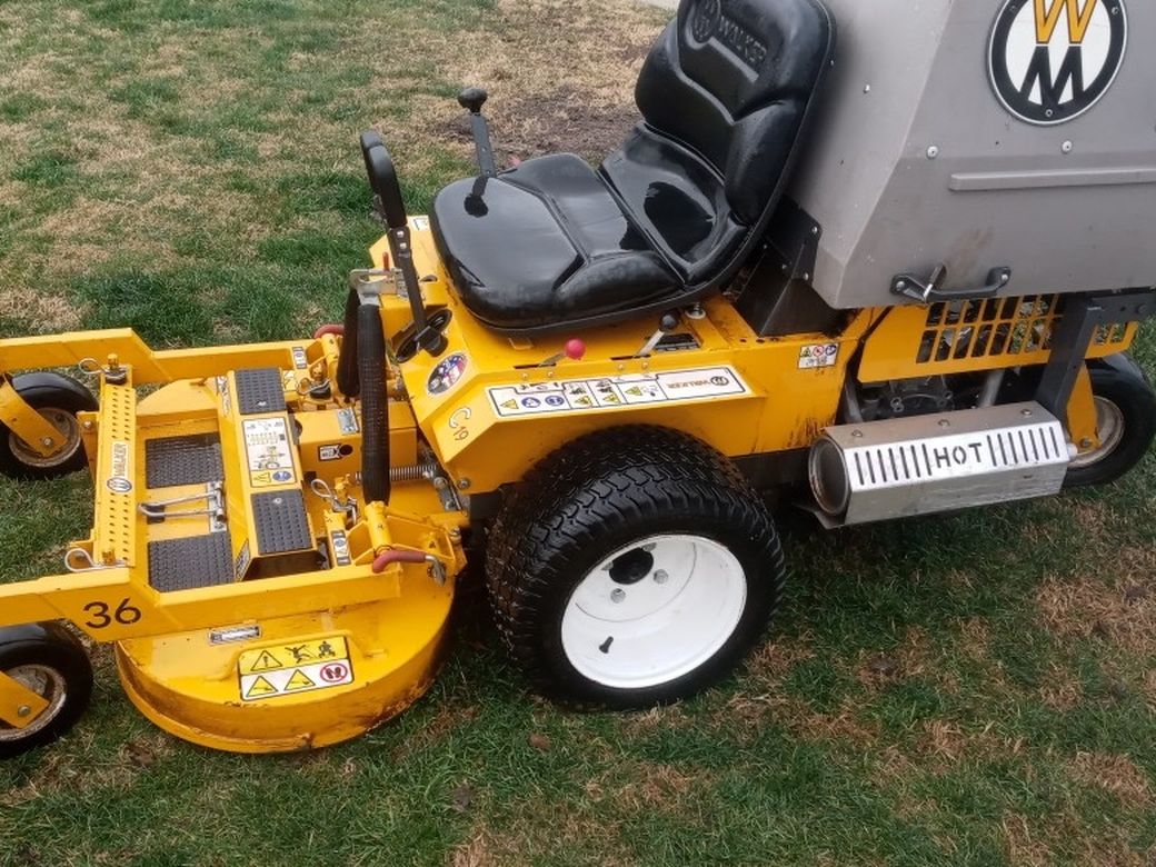 Walker Mower for Sale in Hanford, CA - OfferUp