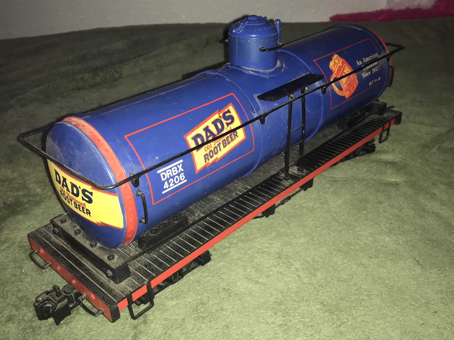 G Scale Trains Bachmann Big Haulers Dad's Root Beer Tank Car for Sale ...