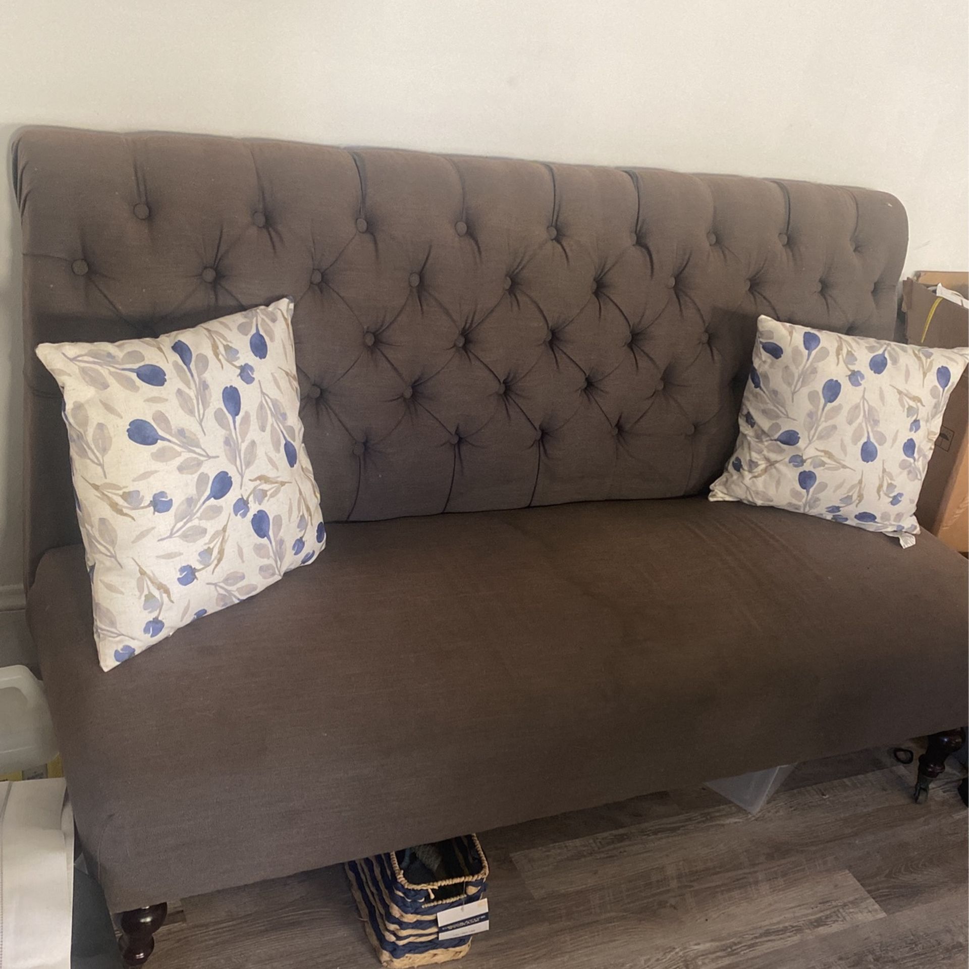 Small Couch for Sale in Cleveland, OH - OfferUp