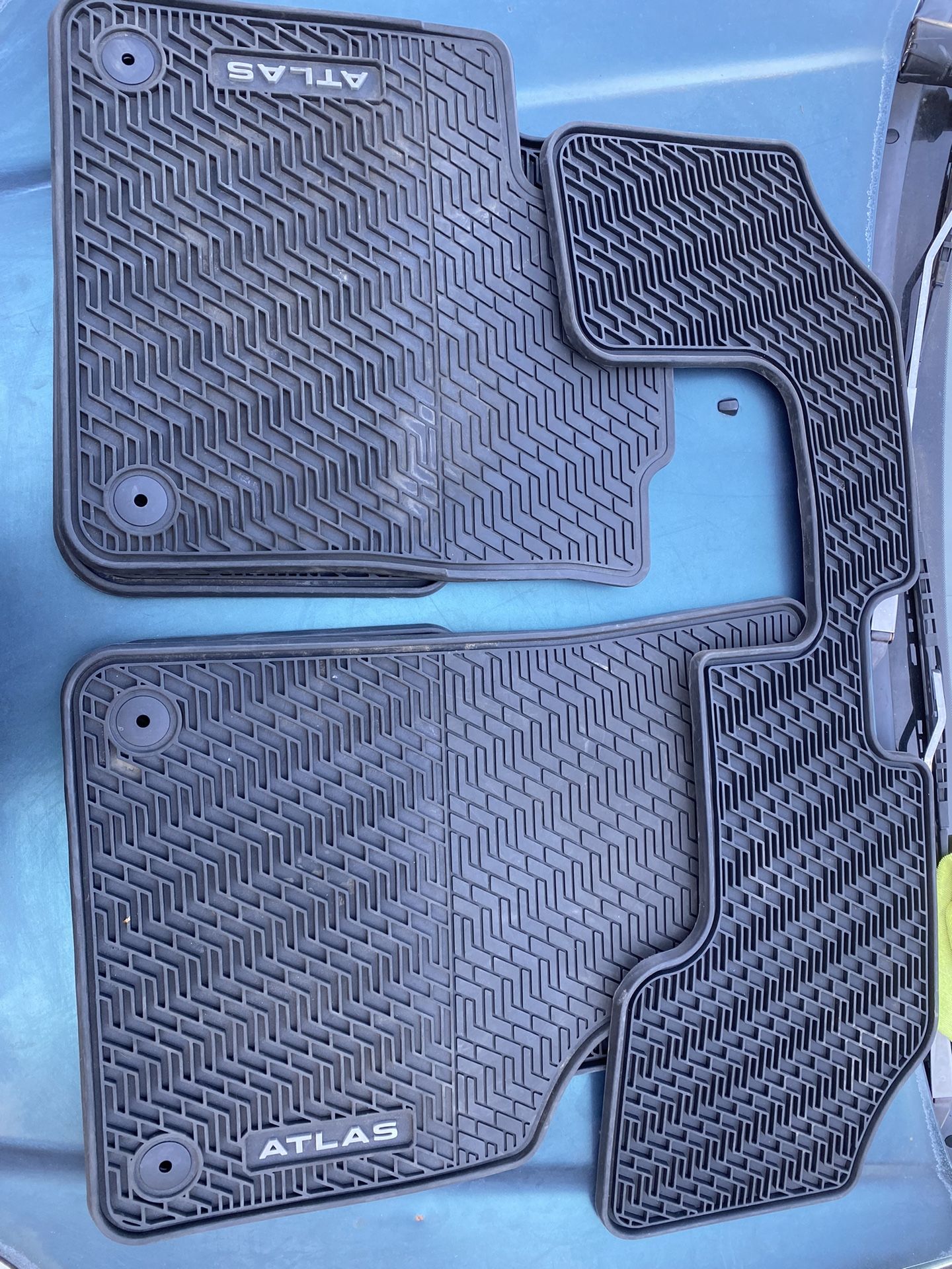Volkswagen Atlas Floor Mats for Sale in Lemon Grove, CA - OfferUp