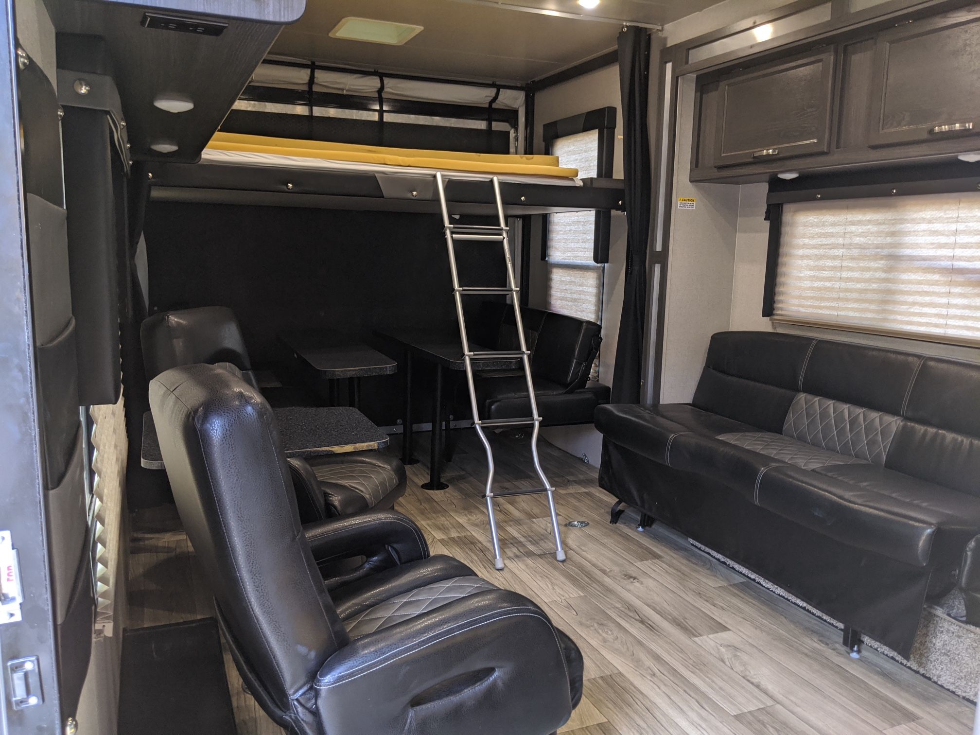 2019 Genesis supreme 27fs for Sale in Casa Grande, AZ - OfferUp