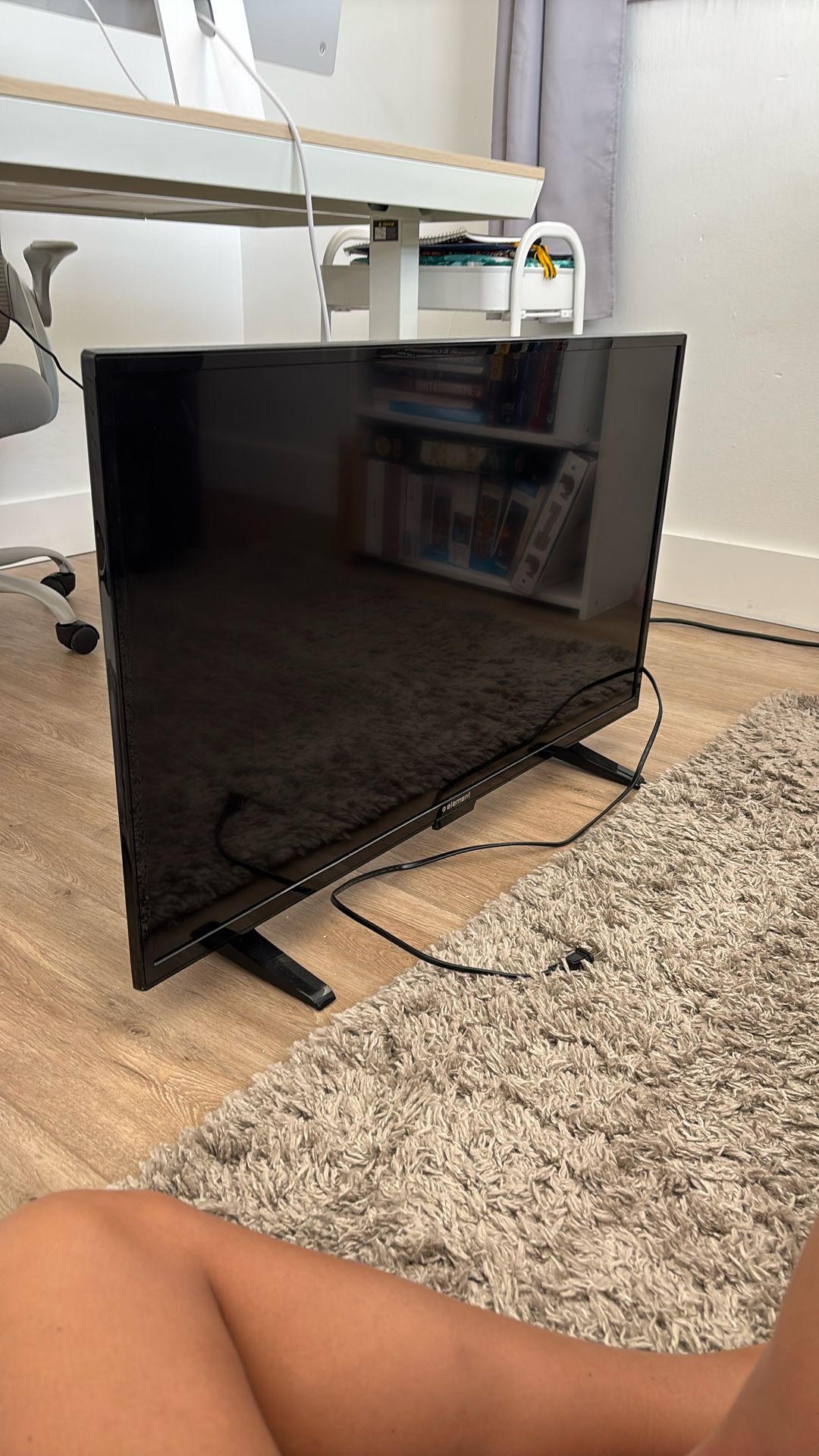 37 Inch TV for Sale in Miami, FL - OfferUp