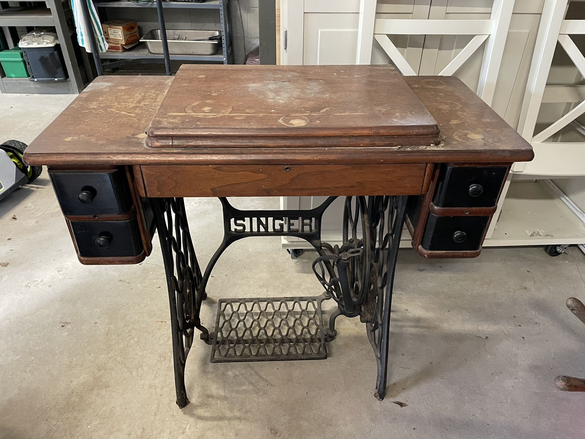 Singer Sewing Machine Stand for Sale in Tinton Falls, NJ - OfferUp