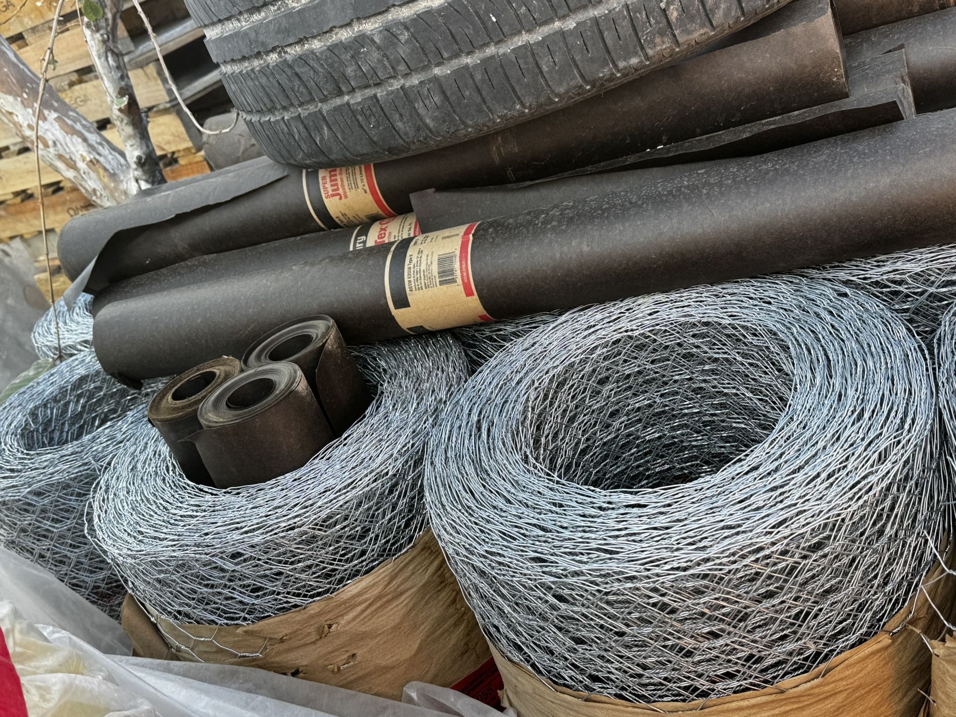 Lath Chicken Wire Waterproof Paper for Sale in Jurupa Valley, CA - OfferUp
