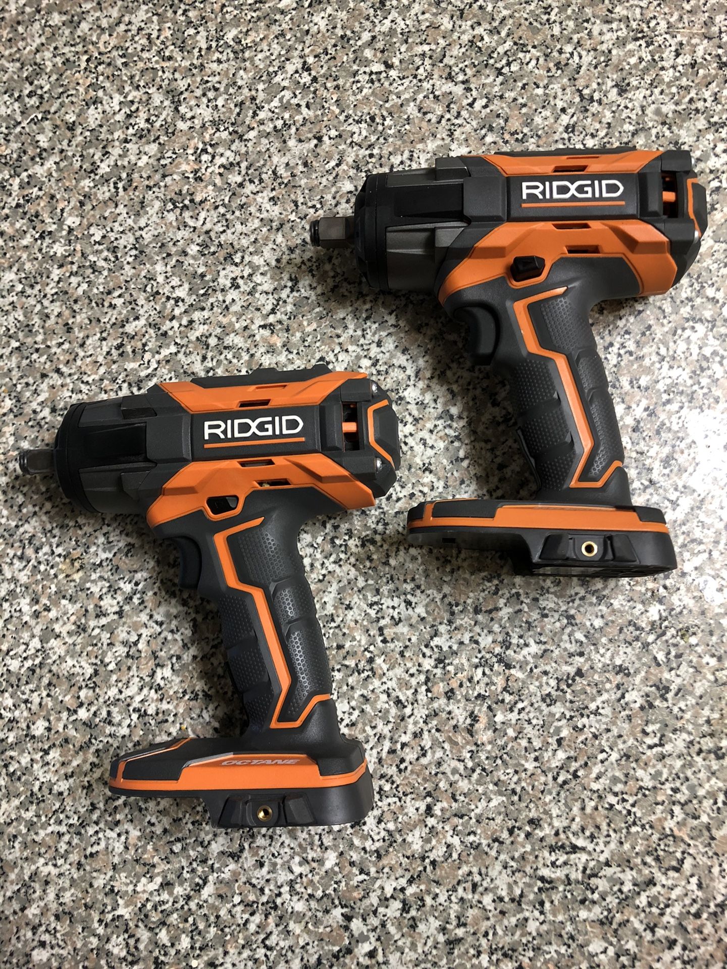 RIDGID 18-Volt OCTANE Cordless Brushless 1/2 in. Impact Wrench (Tool ...