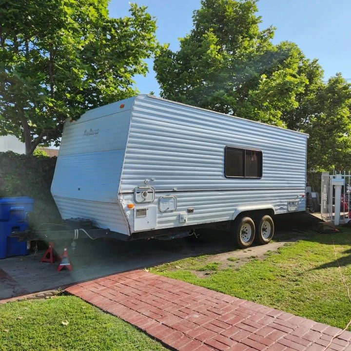 2001 Carson Fun Runner Toy Hauler Trailer for Sale in Los Angeles, CA ...