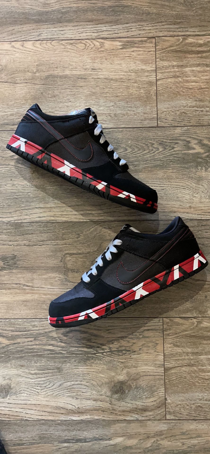 Sneaker Van Halen Nike Dunk Low Nike Dunk Low “van Halen” Lawsuit Pair Toys