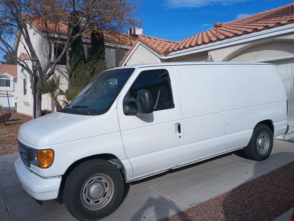 2006 Ford Econoline for Sale in Las Vegas, NV - OfferUp