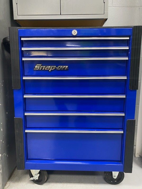 Snap On Blue Tool Chest for Sale in Elgin, IL - OfferUp