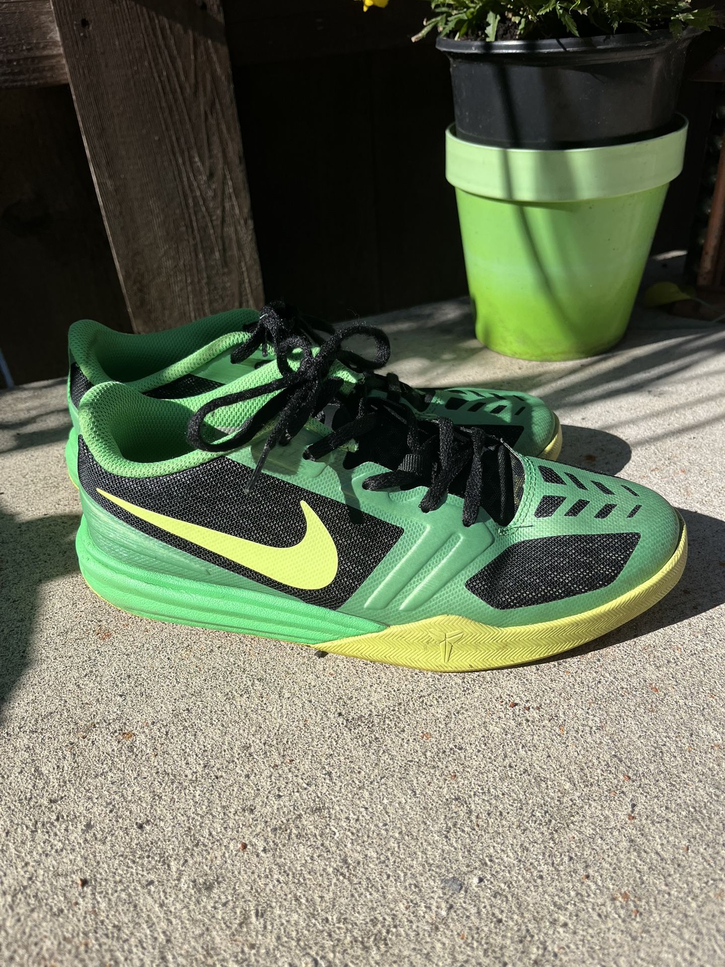 **$50** GUC Nike Kobe Mentality (GS) “Poison Green” Youth size 6Y for ...