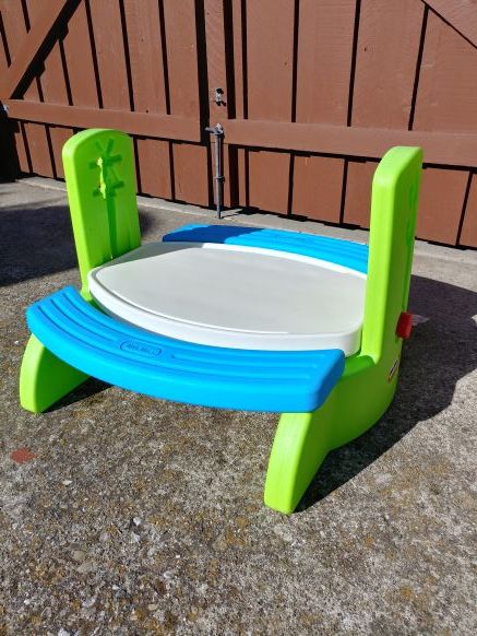 Little Tikes Adjustable Picnic Table
