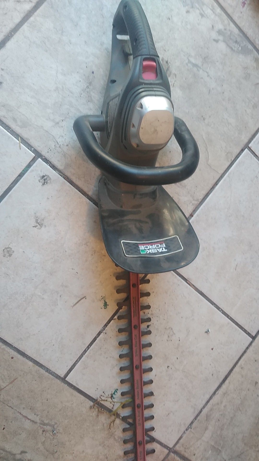 Task force 22 in hedge trimmer for Sale in Modesto, CA - OfferUp