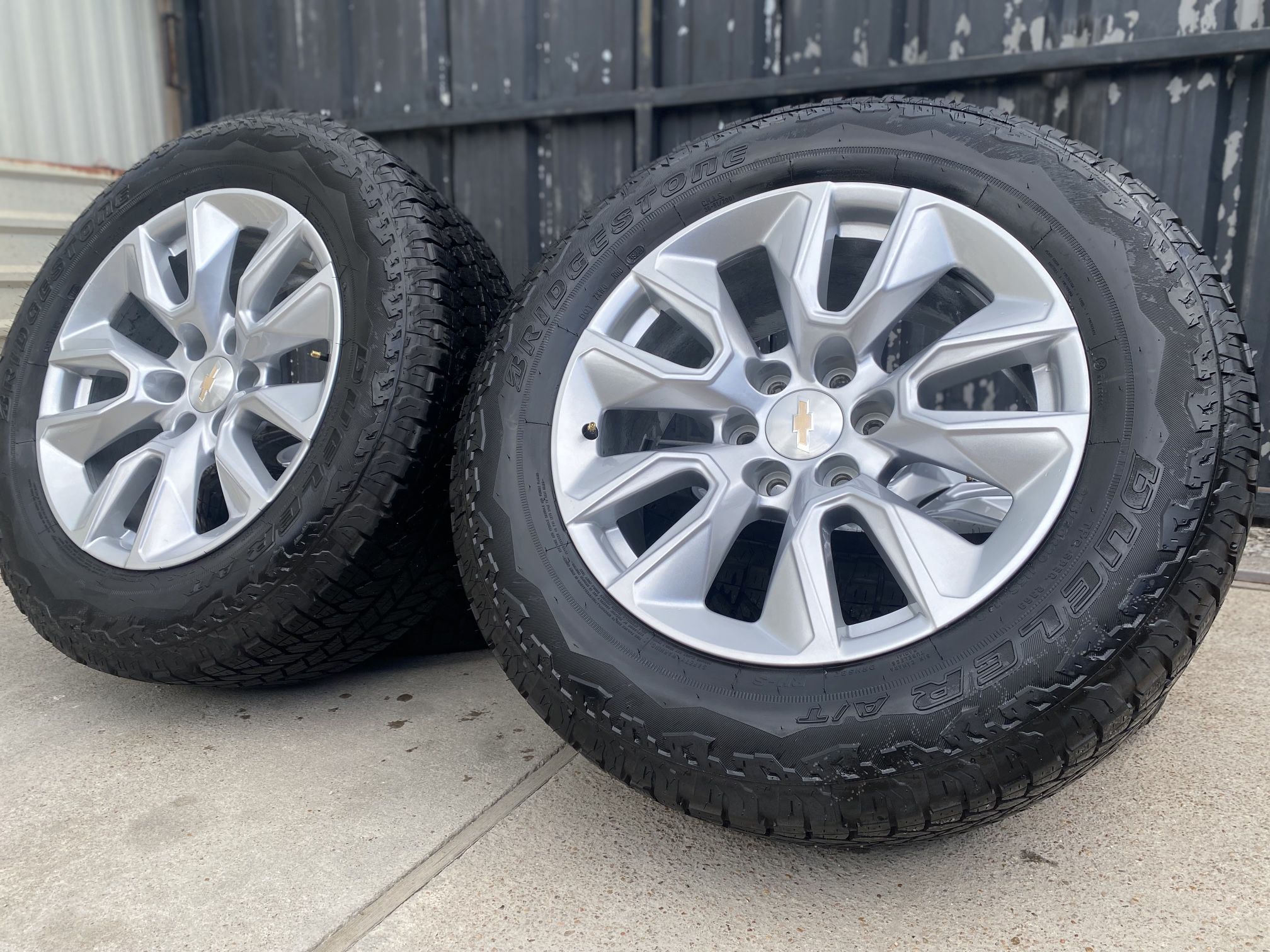 Brand New Take Offs Chevy Silverado 20 Inch Wheels And Bridgestone Tires for Sale in Houston, TX ...