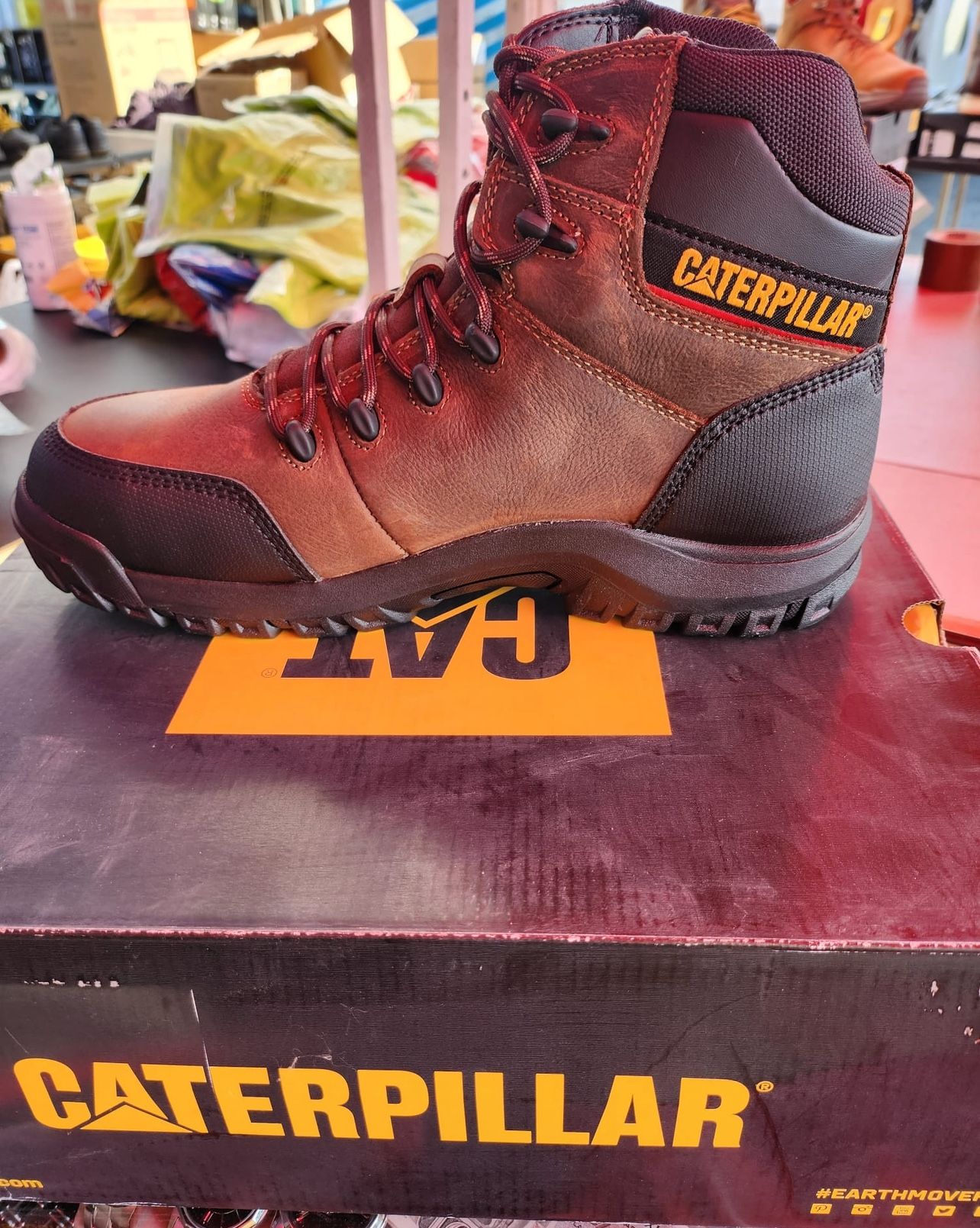 CATERPILLAR COMP TOE WORK BOOTS for Sale in Montclair, CA - OfferUp
