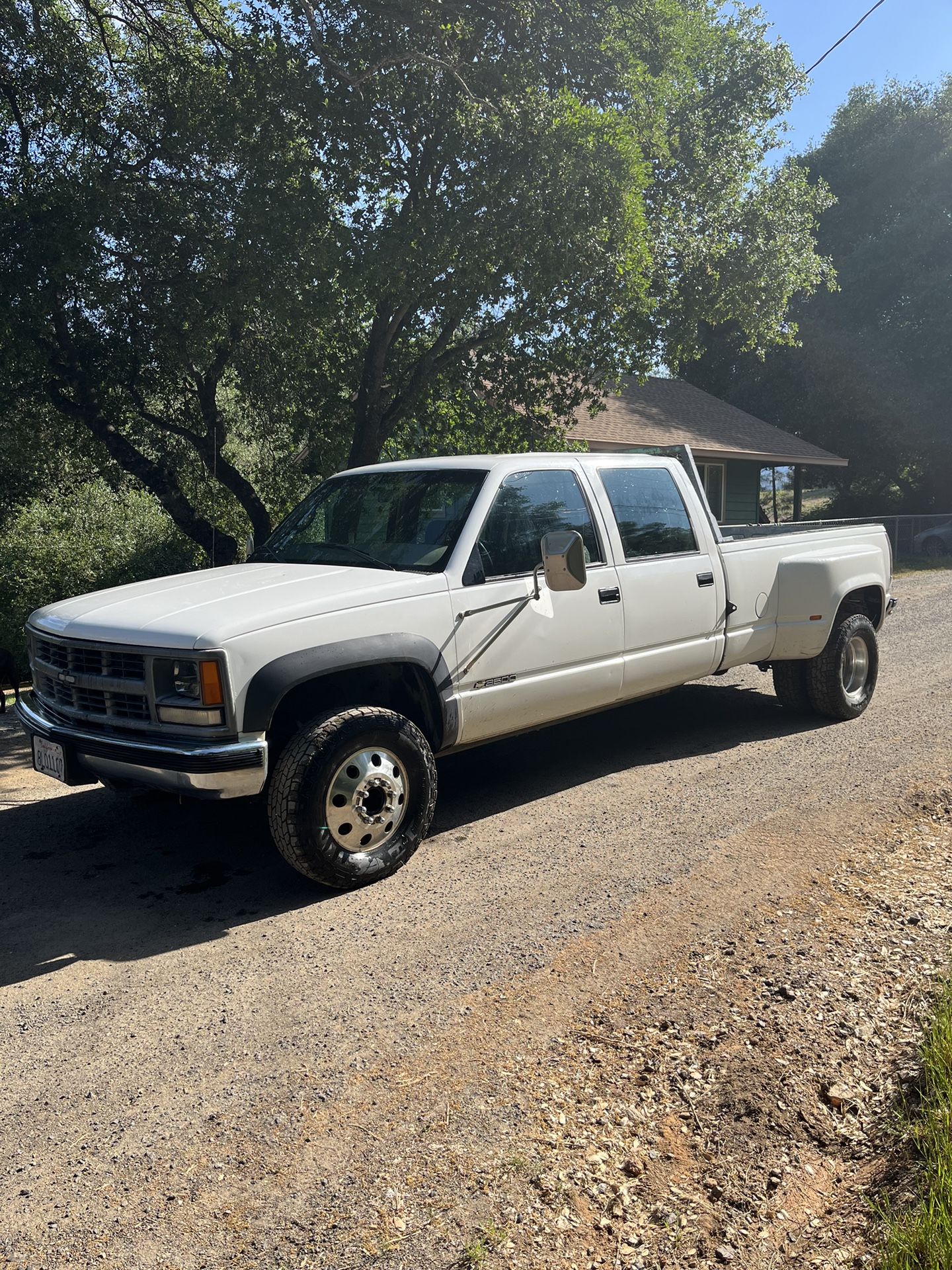 2000 Chevrolet 3500 for Sale in Tuolumne, CA - OfferUp