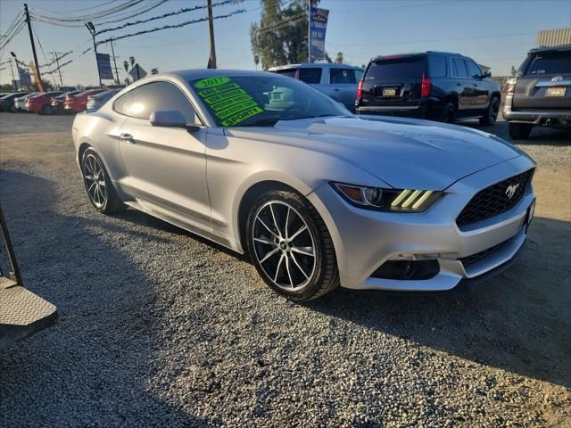 2017 Ford Mustang for Sale in Tulare, CA - OfferUp
