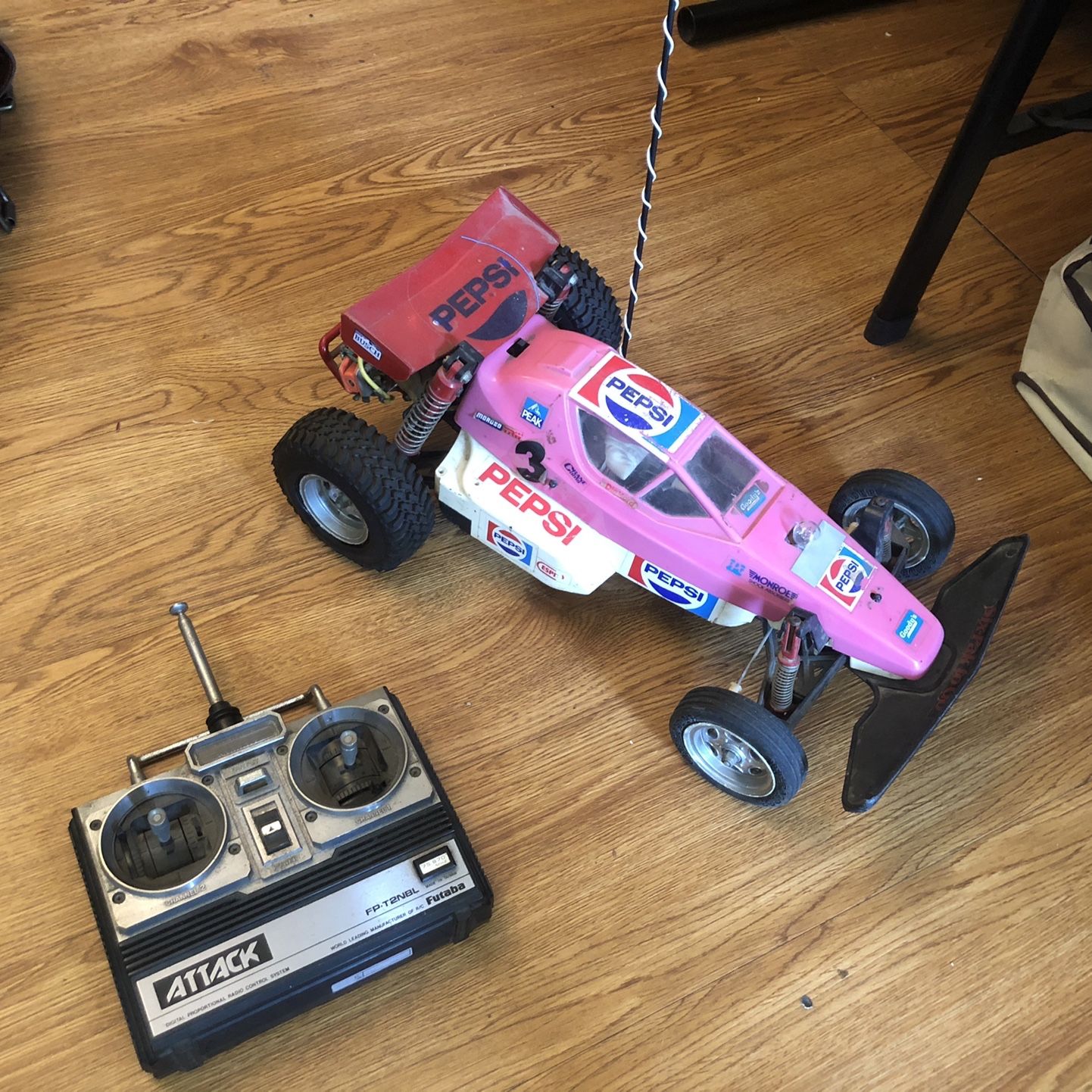 Vintage RC Car (working) for Sale in Glendale, CA - OfferUp